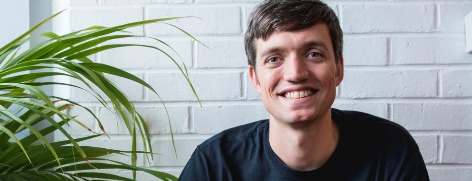 Turn clothes into poems with Simon Mole | National Literacy Trust